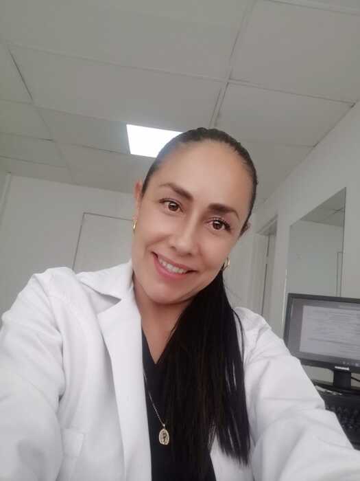 NUESTROS PROFESIONALES :: PROFAM PLUS